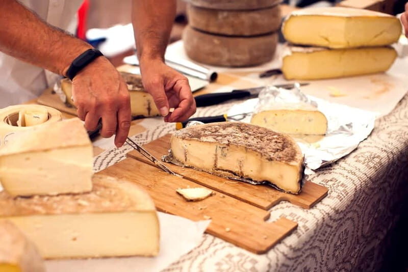 San Gimignano: Tasting of Tuscan Wines and Cheeses - Unpacking the Experience: What You Can Expect