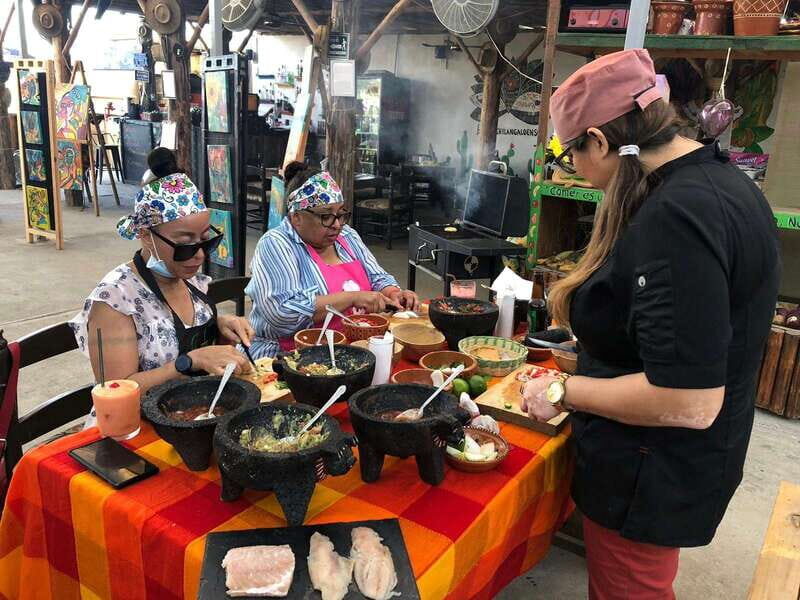 San José del Cabo:Cooking Class +Margaritas & Mezcal tasting - Who Would Love This?