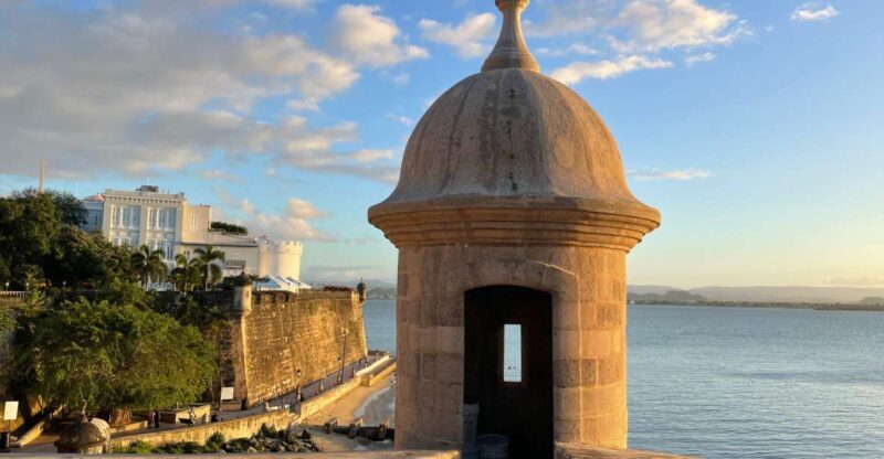 San Juan: Old Town Sunset Walking Tour - Guides: The Heart of the Tour