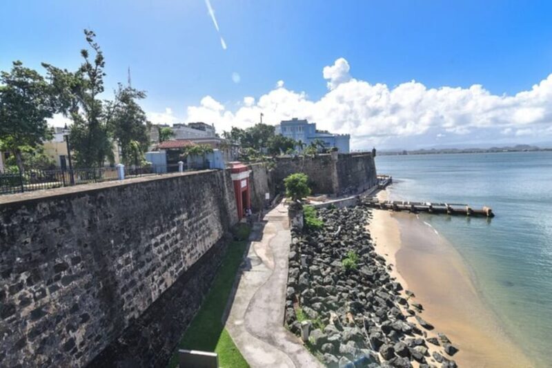San Juan: Walking Tour with Expert Guide - Key Points