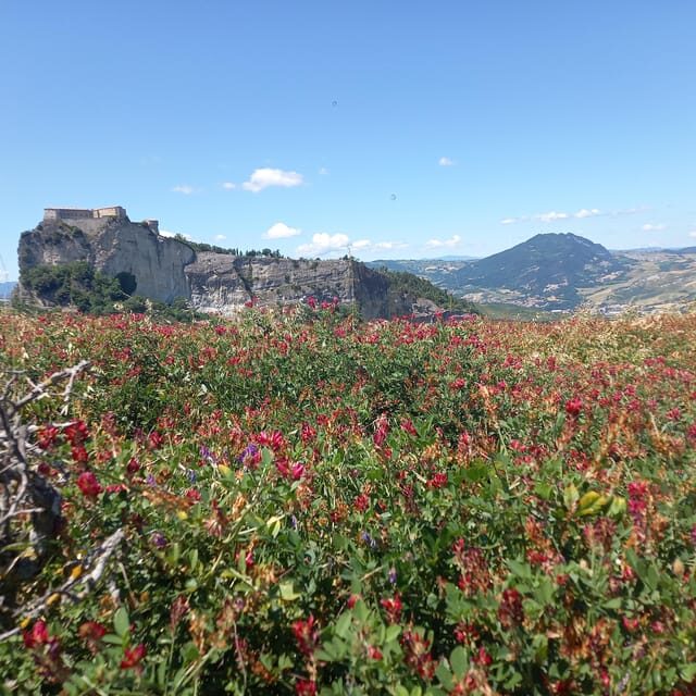 San Leo: Hike to the Tausano Ridge - Key Points