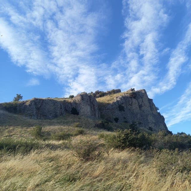 San Leo: Hike to the Tausano Ridge - The Experience Provider: Il Ponticello