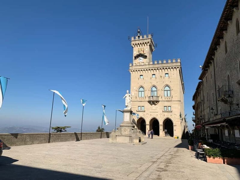 San Marino Historical Center Private Tour with tourist guide - Practical Aspects to Consider