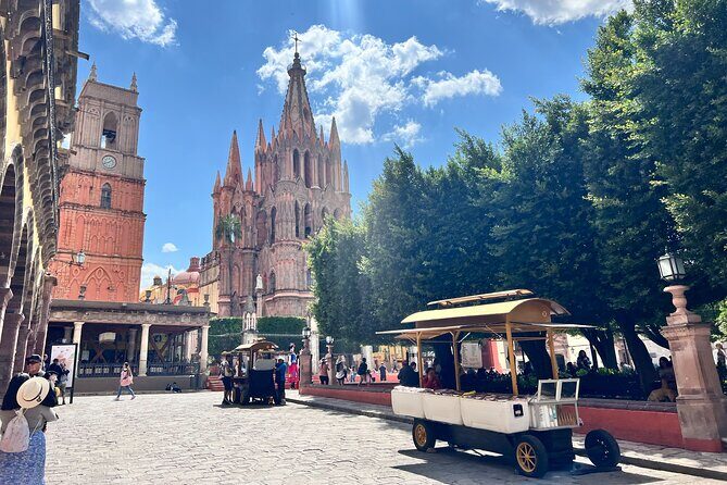 San Miguel de Allende Private Tour from Mexico City (1 day) - The Iconic Parroquia de San Miguel Arcángel