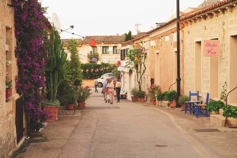 San Pantaleo: Walking Tour with Aperitif - A Little Village with Big Character
