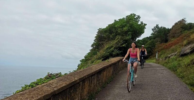 San Sebastián: Discover San Sebastian on a Bike - The Picnic Experience