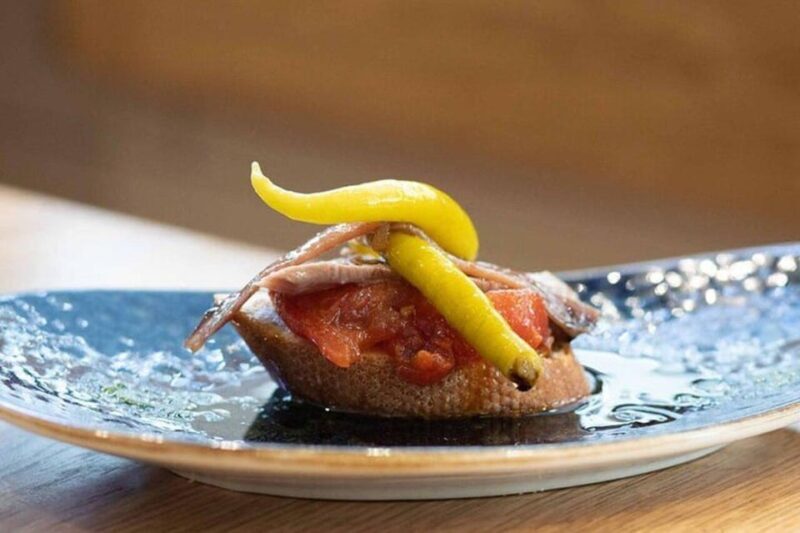 San Sebastian: Guided Walking Tour with Pintxo and Drink - The Value of This Experience