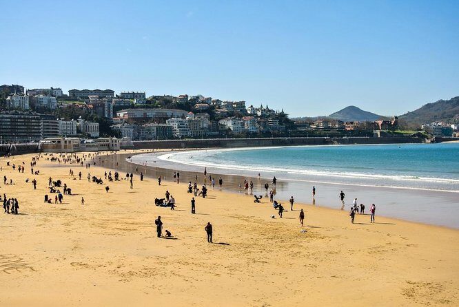 San Sebastian Hop On Hop Off Sightseeing Tour - What You Can Expect During the Tour