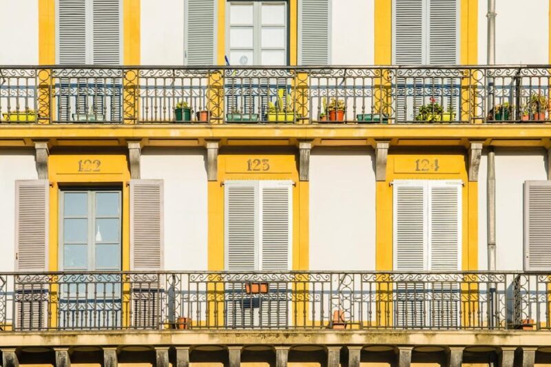 San Sebastian: Insta-Perfect Walk with a Local - Discovering San Sebastian’s Best Photo Spots