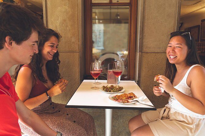 San Sebastian Pintxos Tour for Gourmets in the Old Town - A Deep Dive into San Sebastian’s Pintxos Night