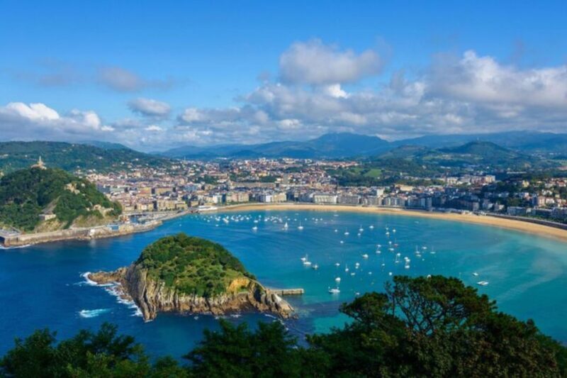 San Sebastian: Private custom walking tour with a guide - A Comprehensive Look at the Tour Experience