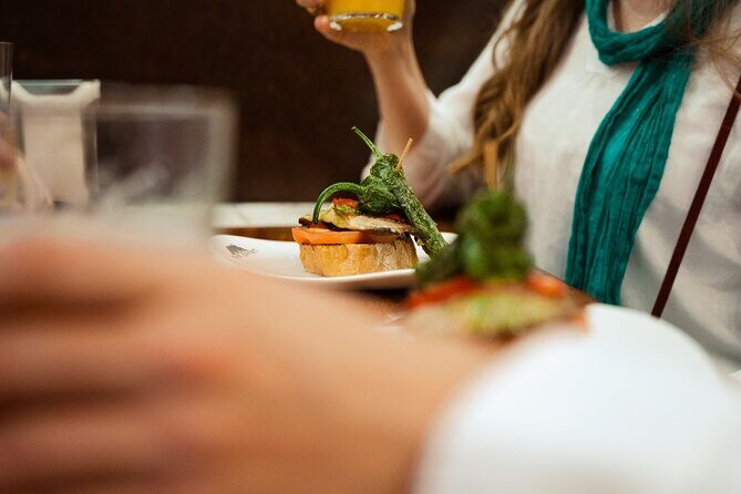 San Sebastian SIGHTSEEING and PINTXOS - Private Cultural & Gastronomic Adventure - Top Stops and Why They Matter
