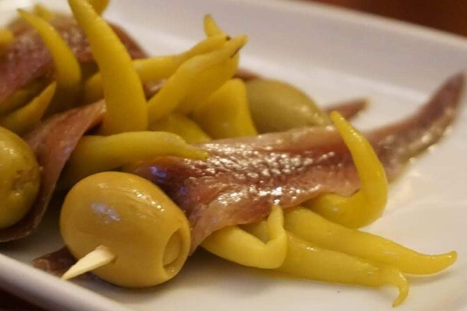 San Sebastian SIGHTSEEING and PINTXOS - Private Cultural & Gastronomic Adventure - Considerations