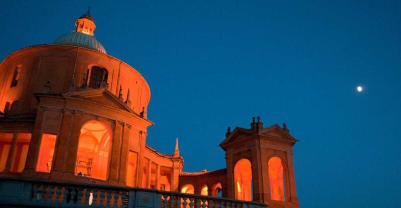 Sanctuary of S. Luca with Train and Private Guide - Key Points
