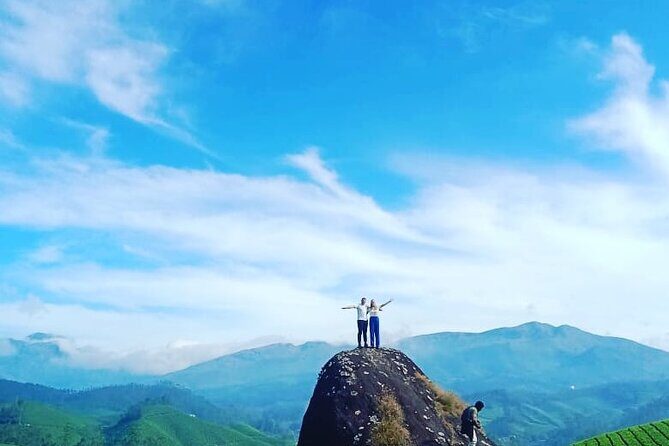 Sandal Wood & Sight Seeing Tour (Munnar Valley Trekking & Tours) - Exploring the Sandal Wood & Sightseeing Tour in Munnar: A Practical Guide