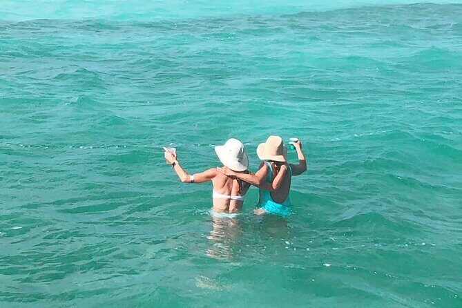 Sandbar Escape in Marathon - Introduction: A Relaxing Day on the Water