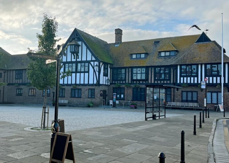 Sandwich: Private 2hr Walking Tour with a Blue Badge Guide - What Reviewers Say
