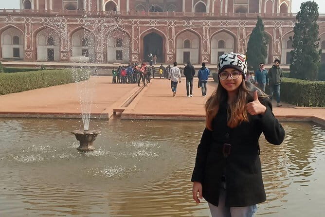 Saniyas One day trip and Home visiting in Agra from Delhi - Key Points