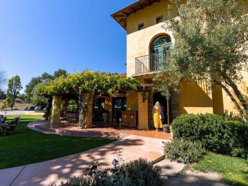 Santa Barbara: 3-Winery Tour Includes Tastings & Lunch inSYV - Key Points