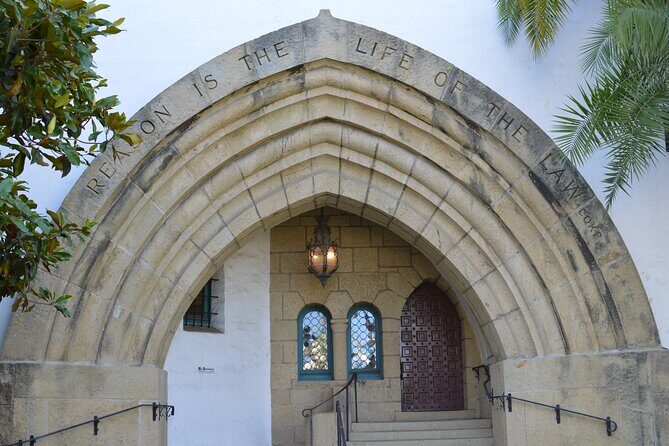 Santa Barbara Scavenger Hunt Walking Tour and Game - Itinerary Breakdown: What You’ll See and Do