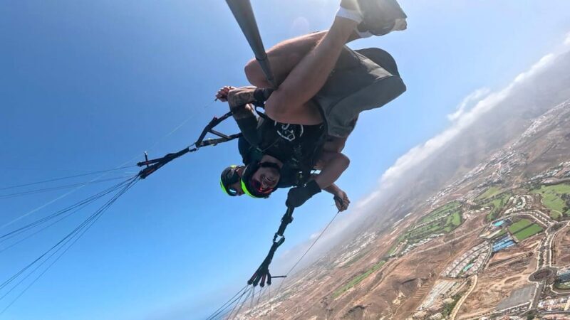 Santa Cruz de Tenerife: Acrobatic Paragliding Flight - An In-Depth Look at the Experience