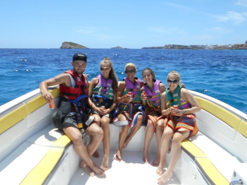 Santa Eulària des Riu: Parasailing Boat Cruise with Drinks - What This Tour Offers: A Closer Look
