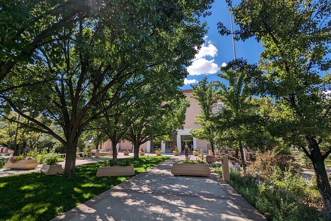 Santa Fe Scavenger Hunt Walking Tour and Game - Value and Practical Considerations