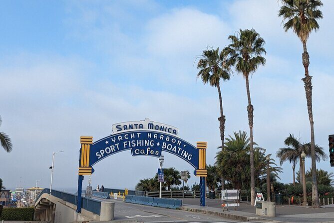 Santa Monica Scavenger Hunt Walking Tour and Game - Why Choose This Santa Monica Scavenger Hunt?