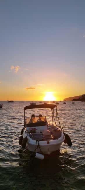 Santa Ponsa: Boat Rental No Licence Required- Captain Jack 2 - Overview of the Santa Ponsa No-License Boat Rental Experience
