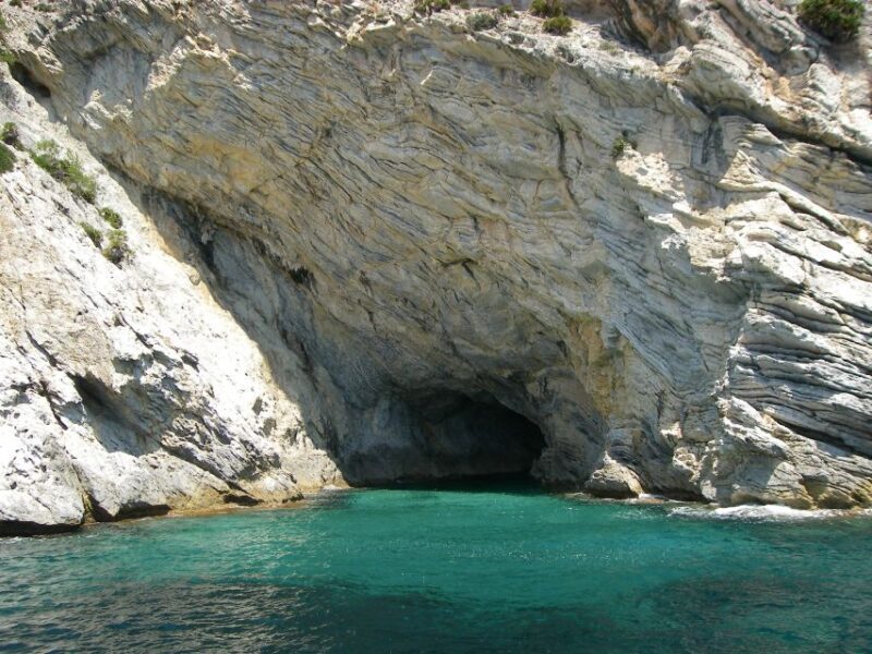 Santa Ponta/Peguera: Dragonera Island Cruise with Swim Stop - The Crew and the Experience