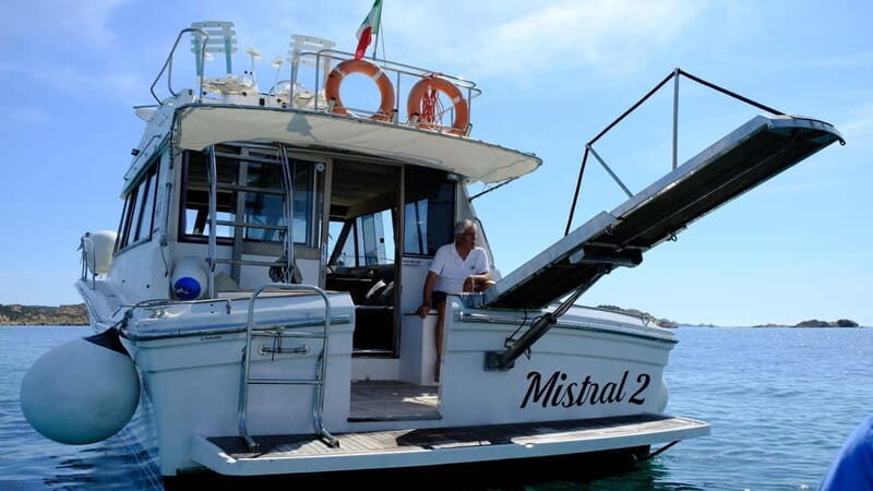 Santa Teresa: Speedboat tour around Lavezzi and Piana Island - An Authentic Day on Corsica’s Islands