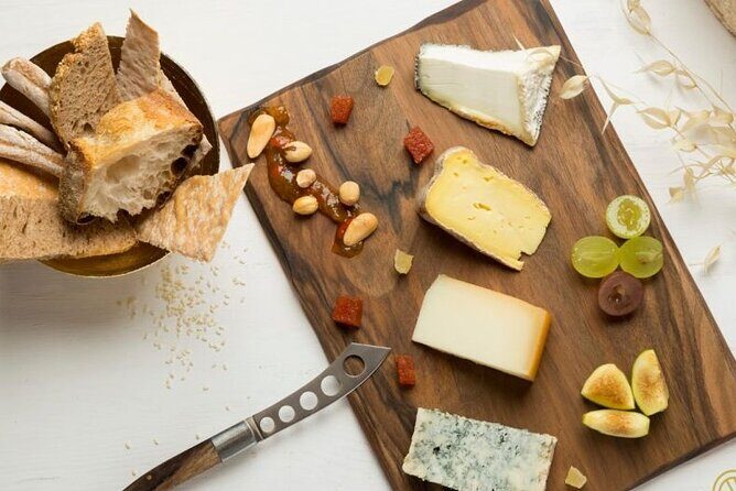 Santiago de Compostela: Cheese and Wine Tasting Experience - Key Points