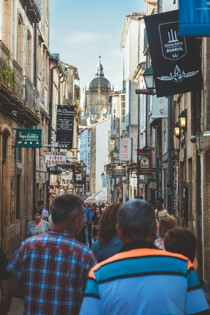 Santiago de Compostela: City tour and typical galician meal - Galician Gastronomy: Tasting the Authentic Flavors
