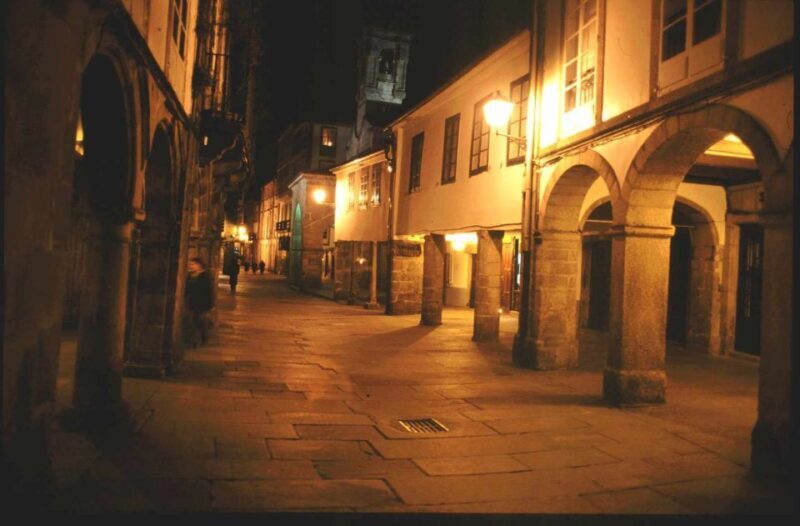 Santiago de Compostela: legends tour and galician dinner - Authenticity and Traveler Feedback