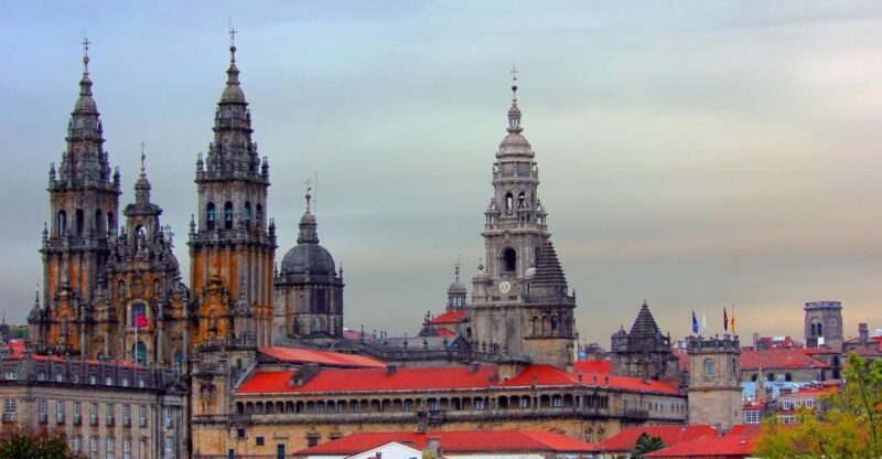 Santiago de Compostela: Old Town Private Tour - The Details of the Experience
