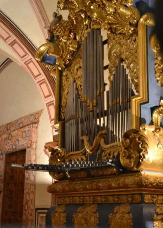 Santiago de Querétaro: Private History Walking Tour - Key Points