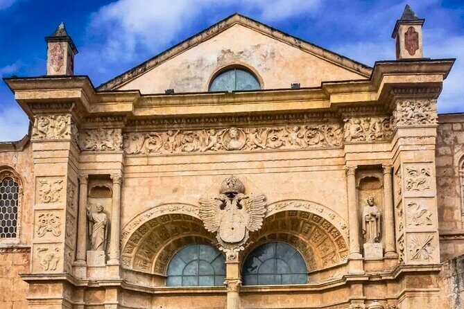 Santo Domingo : Private City Tours + Beach Day with Lunch - Exploring Santo Domingo’s Colonial Zone