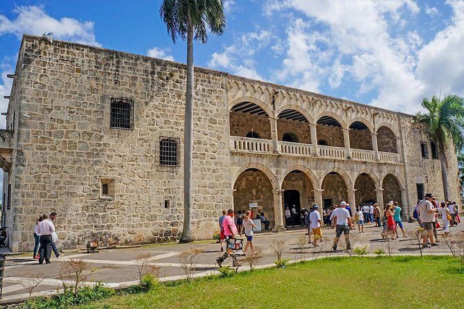Santo Domingo Tour From Punta Cana - Zona Colonial, Los Tres Ojos - The Authentic Experience