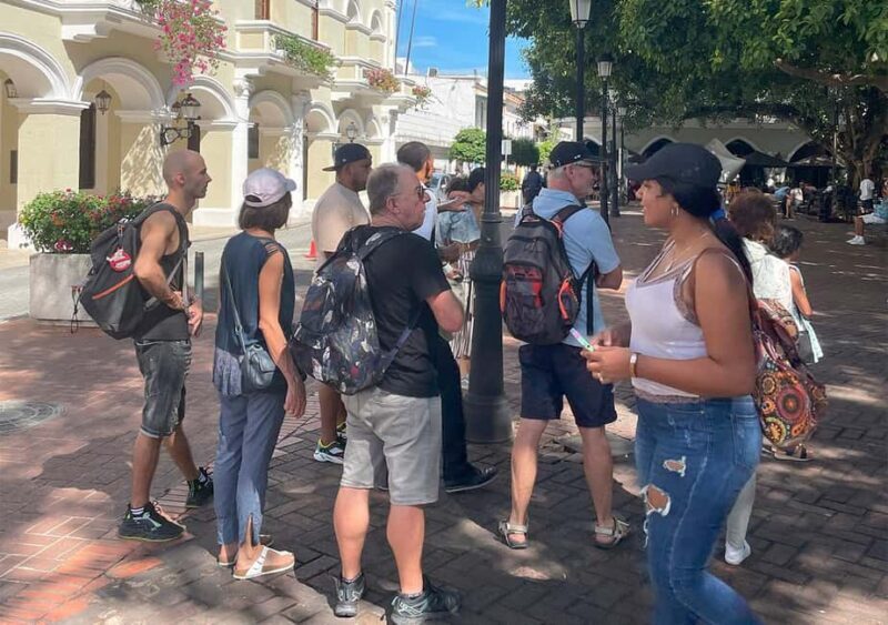 Santo Domingo: Zona Colonial Guided Walking Tour - Museo de las Casas Reales: Colonial Governance and Art