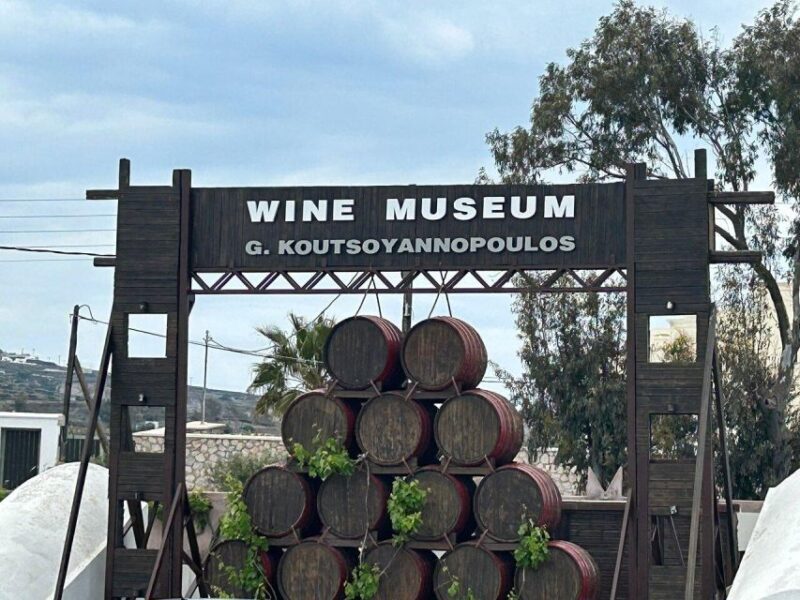 Santorini: 3 Wineries Visit with 11/12 Wines Premium Tasting - Transportation and Comfort