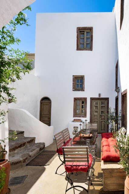 Santorini: 4-Day/3 nights Alternative historical experience - The Sum Up: Who Should Consider This Experience?