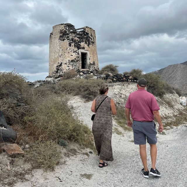 Santorini: 6-Hour Private Sightseeing Tour - Transportation and Group Size
