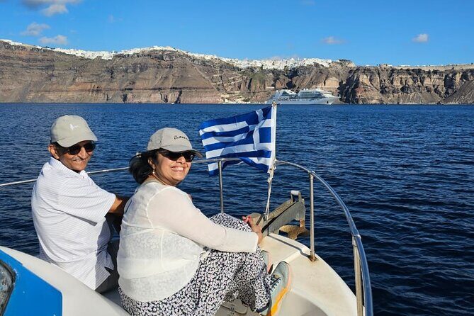 Santorini: Boat tour to Volcano, Hot Springs & Thirasia island - Soaking in the Hot Springs