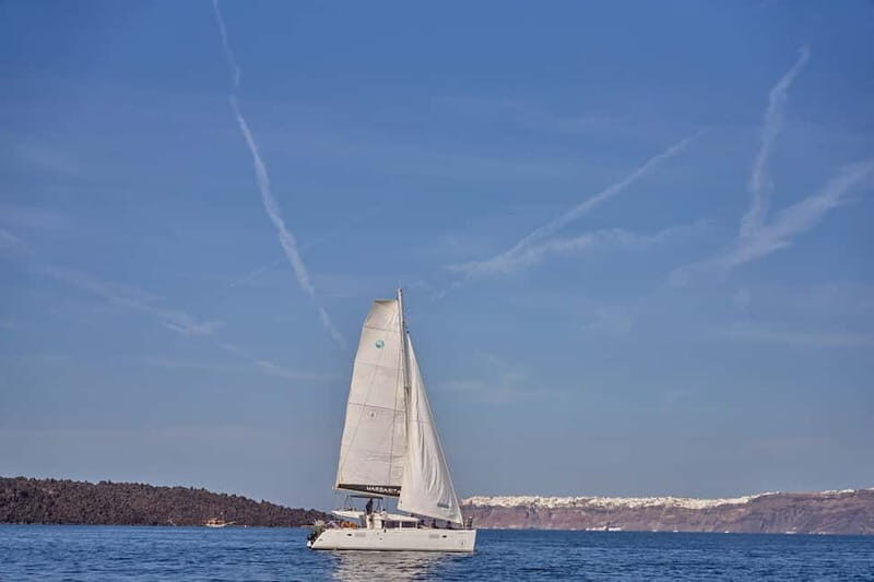 Santorini: Caldera Classic Catamaran Cruise w/ Meal & Drinks - The Onboard Experience: Food & Drinks