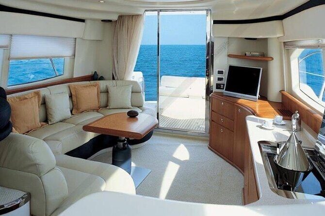 Santorini Caldera: Private Flybridge Yacht Experience - FAQ