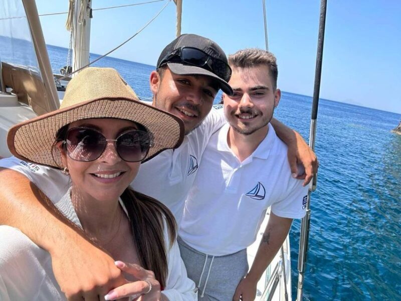 Santorini Catamaran Day Cruise: Lunch, Drinks and Transfers - Based on Genuine Reviews