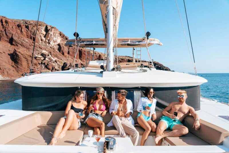 Santorini Catamaran Day Cruise: Lunch, Drinks and Transfers - The Bottom Line: Who Is This Tour Ideal For?