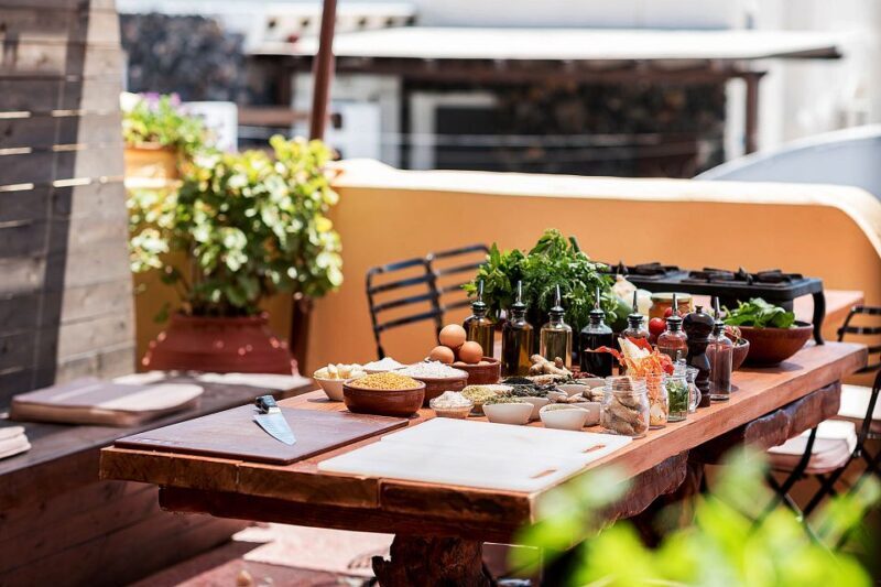 Santorini Cooking Class with Wine Tasting & Lunch - What to Expect and How It’s Structured
