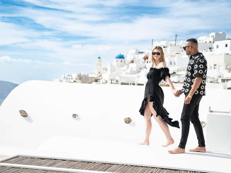 Santorini Couple Photo Session - A Detailed Look at the Experience