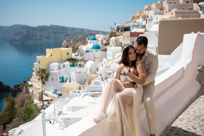 Santorini couple photoshoot with 50 edited photos! - What Makes This Photoshoot Special?